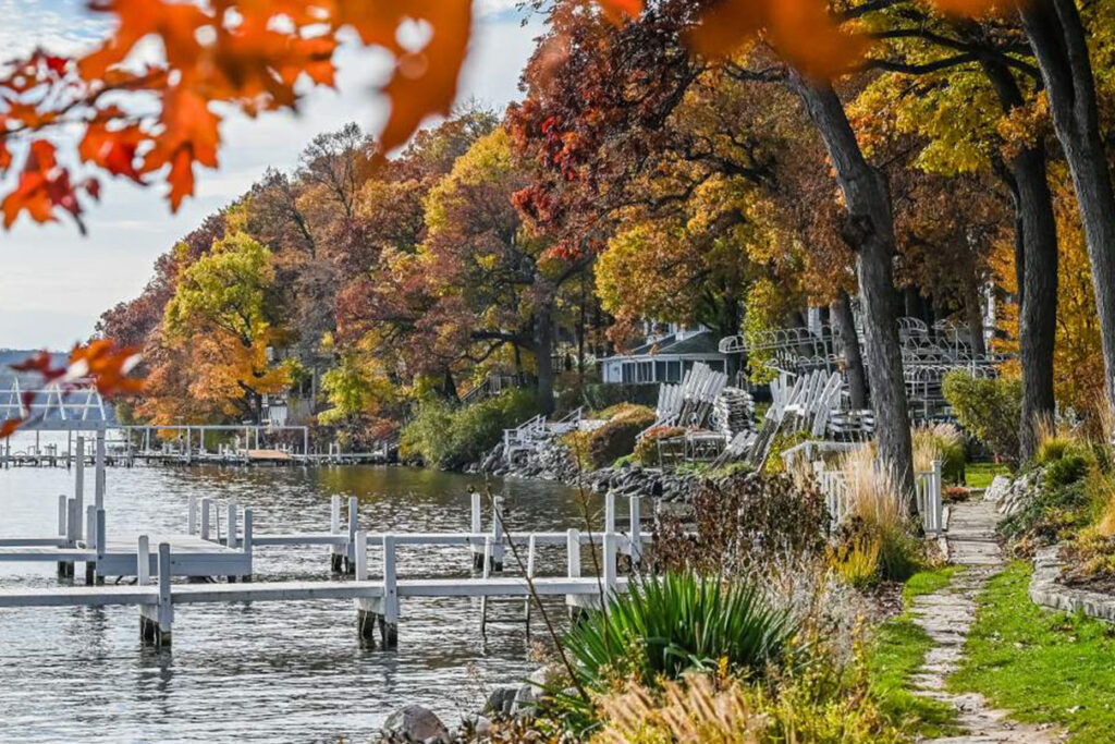 Things To Do in Lake Geneva for Couples | Cruise Lake Geneva