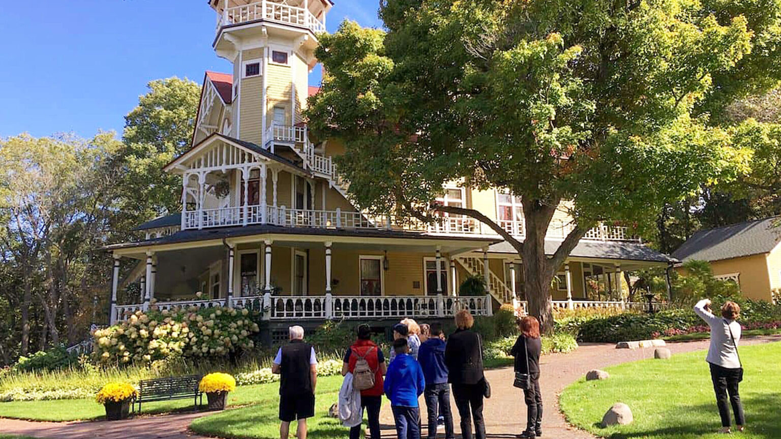 Black Point Estate Tour | Lake Geneva Cruise Line